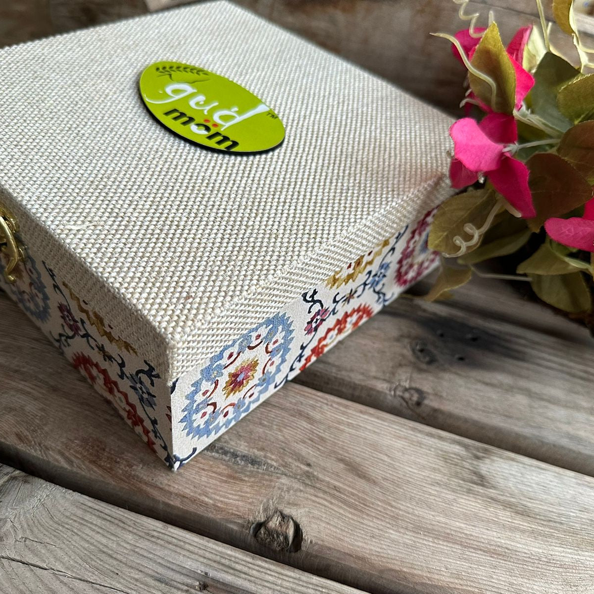 Healthy Gift Hamper -Millet Muesli(300gm), Choco Crunch (100gm)& Bajra ...